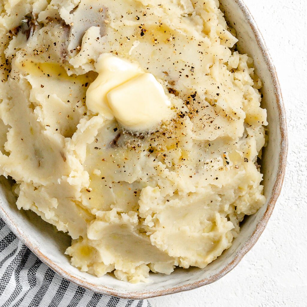 Instant Pot Garlic Mashed Potatoes [+ Mix-Ins] - Food Sharing Vegan