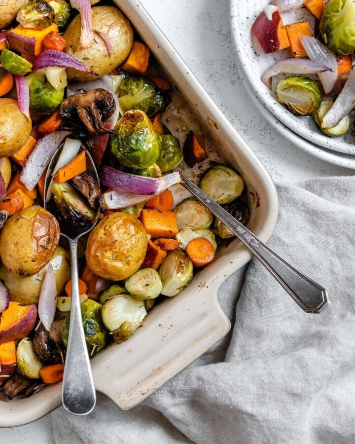 Garlic Herb Oven Roasted Vegetables - Food Sharing Vegan